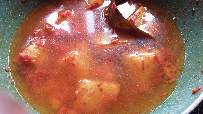 Dhokar Dalna – Bengali Fried Lentil Cakes In Tomato Gravy - Seasonal ...