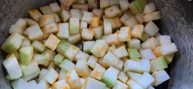 Anapakaya Perugu Pachadi - Bottle Gourd Raita - Seasonal Flavours