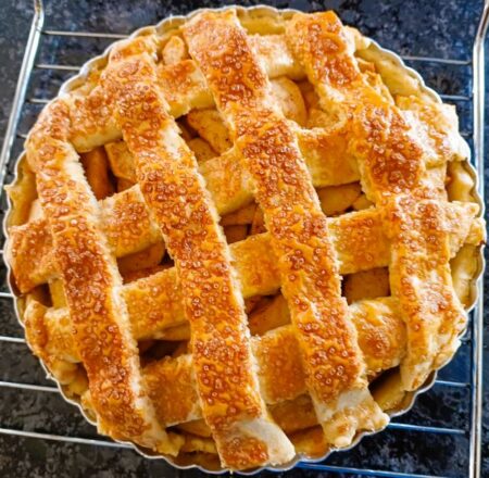 Classic Homemade Apple Pie | Double Crust Apple Pie - Seasonal Flavours