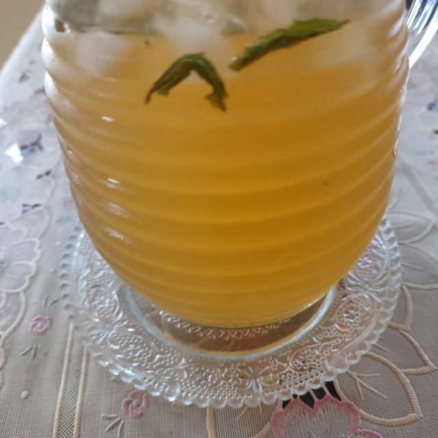 Iced Apple Tea With Lemon and Mint | Apple Iced Tea - Seasonal Flavours